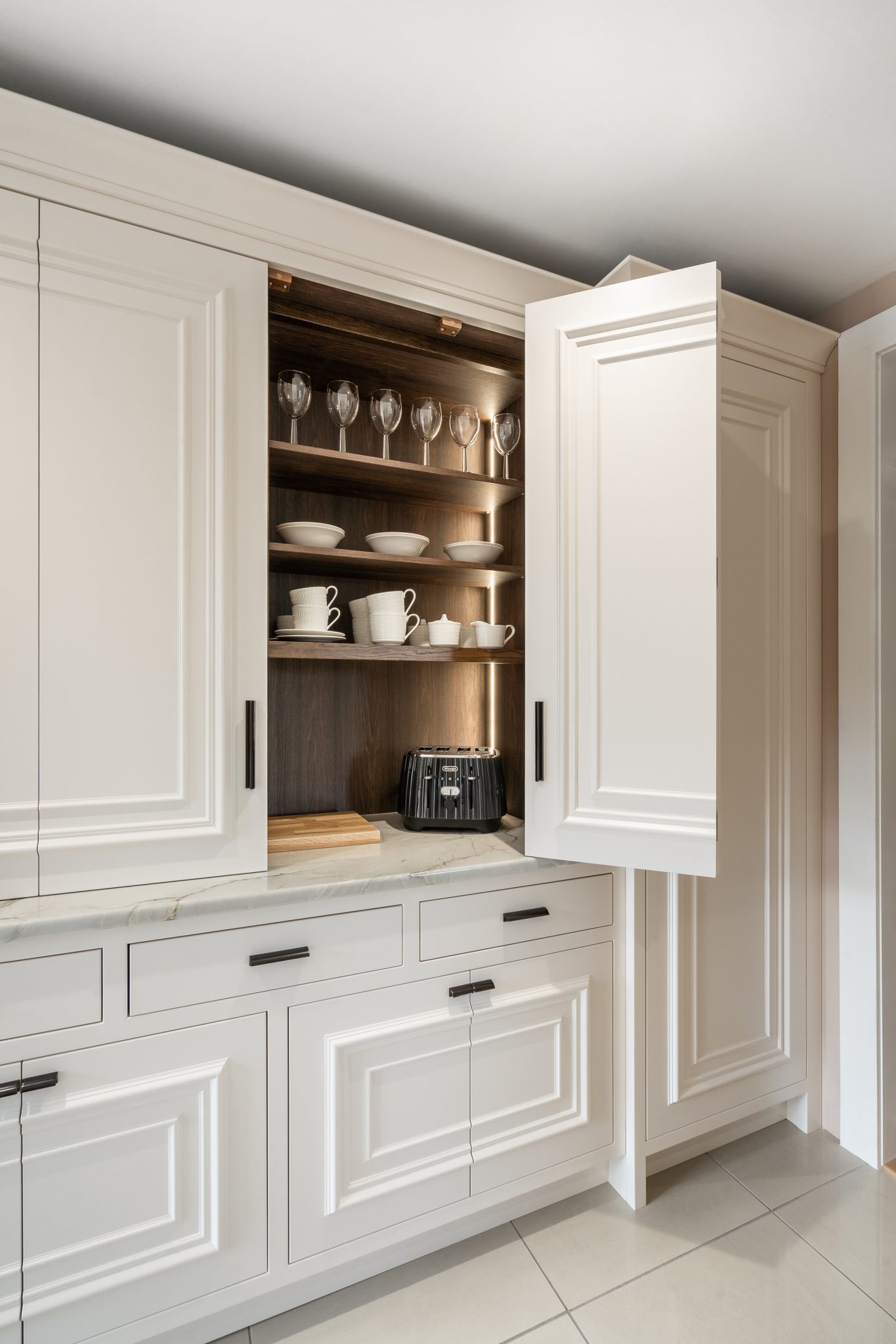 Luxury Kitchen Showroom Milan - Daniel George Kitchens